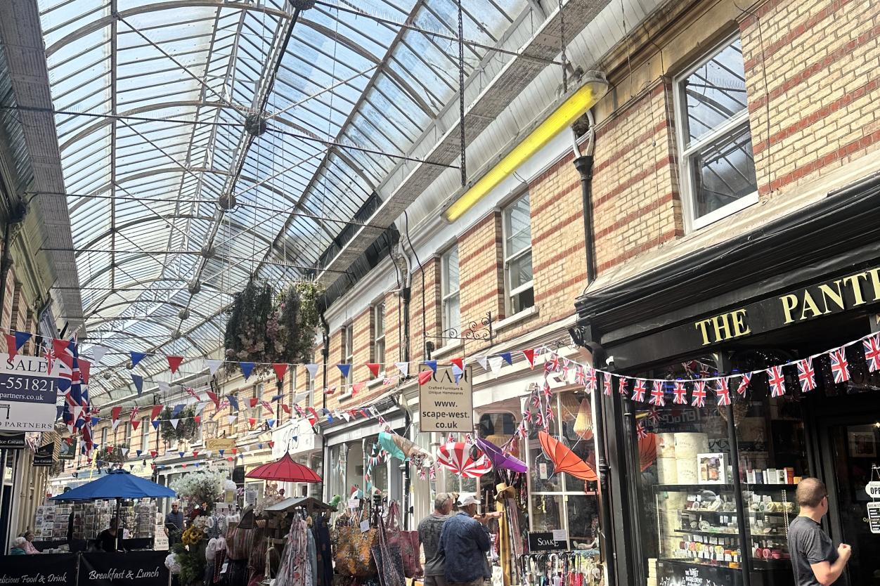 Westbourne Arcade Shops - Shopping in Westbourne, Bournemouth | Guide ...